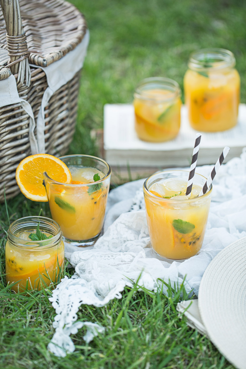 A Perfect Summer Picnic - Life & Thyme